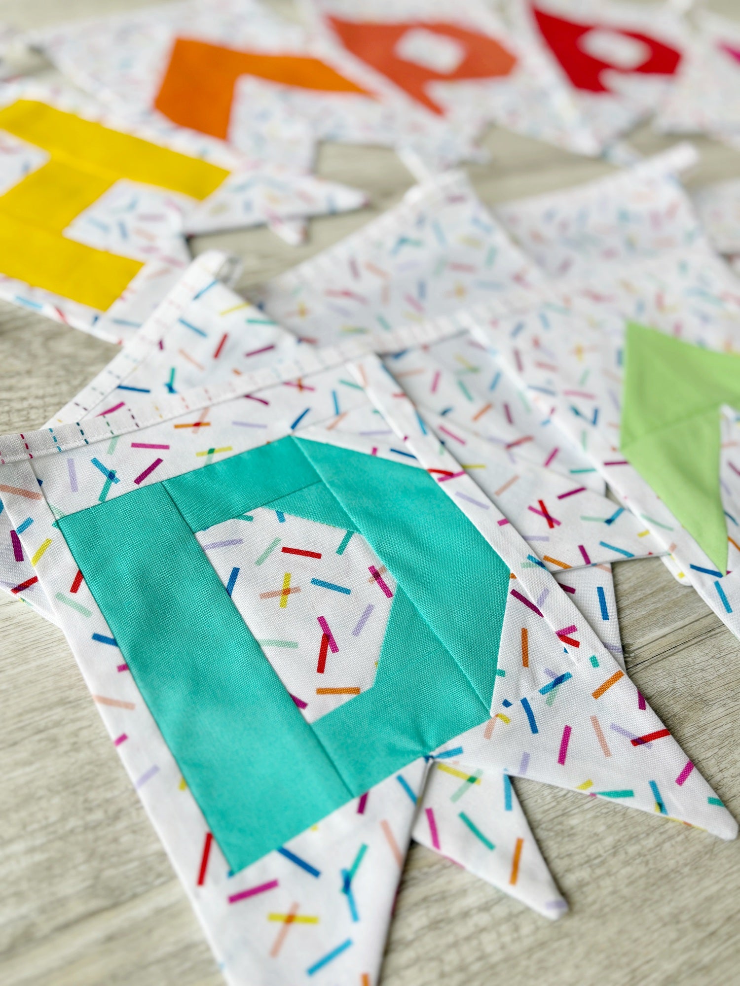 Party Bunting Pattern - PDF Instant Download – Penny Spool Quilts
